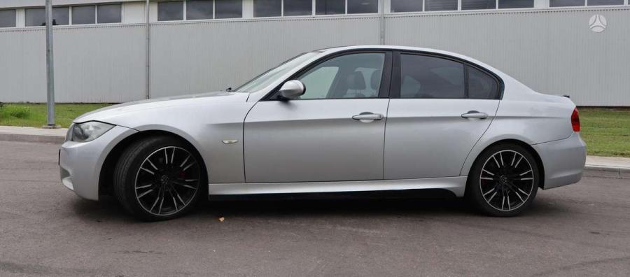 Pelēks BMW 320 2006 Viļņa, ar dzinēja tilpumu 2.00 L un nobraukumu 407 tūkst. km par 2350 €, foto 4 vietnē AUTOMOTO.COM.LV