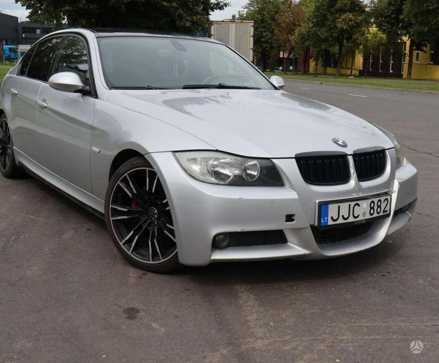 Pelēks BMW 320 2006 Viļņa, ar dzinēja tilpumu 2.00 L un nobraukumu 407 tūkst. km par 2350 €, foto 10 vietnē AUTOMOTO.COM.LV