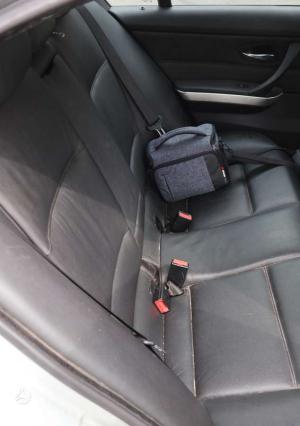 Pelēks BMW 320 2006 Viļņa, ar dzinēja tilpumu 2.00 L un nobraukumu 407 tūkst. km par 2350 €, foto 14 vietnē AUTOMOTO.COM.LV