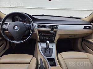 Pelēks BMW 320 2006 Rīga, ar dzinēja tilpumu 2.00 L un nobraukumu 264 tūkst. km par 3600 €, foto 24 vietnē AUTOMOTO.COM.LV