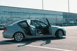 Pelēks BMW 320 2006 Klaipėda, ar dzinēja tilpumu 2.00 L un nobraukumu 275 tūkst. km par 2850 €, foto 8 vietnē AUTOMOTO.COM.LV