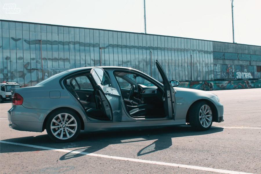 Pelēks BMW 320 2006 Klaipėda, ar dzinēja tilpumu 2.00 L un nobraukumu 275 tūkst. km par 2850 €, foto 8 vietnē AUTOMOTO.COM.LV
