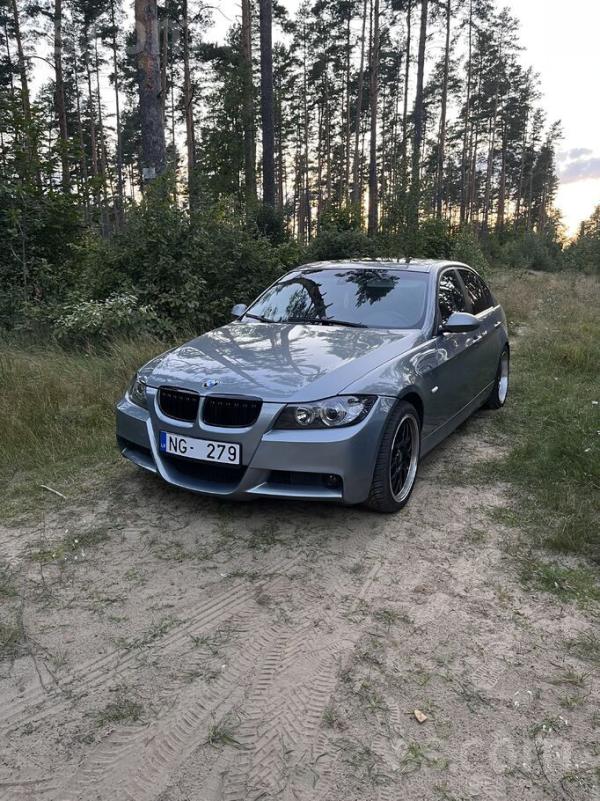 Grey BMW 320 2006 in Riga, with an engine capacity of 2.00 L and mileage of 430 thousand km for 4250 €, photo 4 on AUTOMOTO.COM.LV