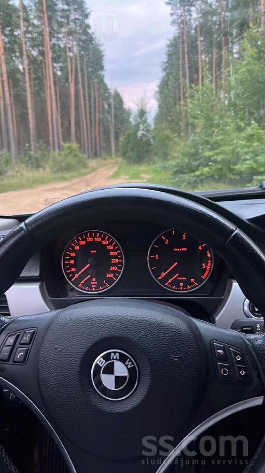 Grey BMW 320 2006 in Riga, with an engine capacity of 2.00 L and mileage of 430 thousand km for 4250 €, photo 14 on AUTOMOTO.COM.LV
