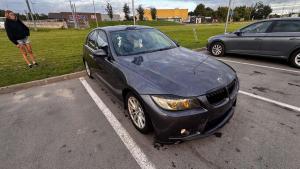 Pelēks BMW 320 2006 Viļņa, ar dzinēja tilpumu 2.00 L un nobraukumu 370 tūkst. km par 2999 €, foto  vietnē AUTOMOTO.COM.LV