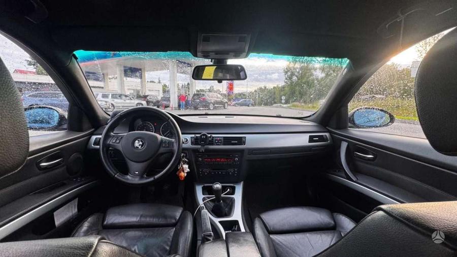 Pelēks BMW 320 2006 Viļņa, ar dzinēja tilpumu 2.00 L un nobraukumu 370 tūkst. km par 2999 €, foto 10 vietnē AUTOMOTO.COM.LV