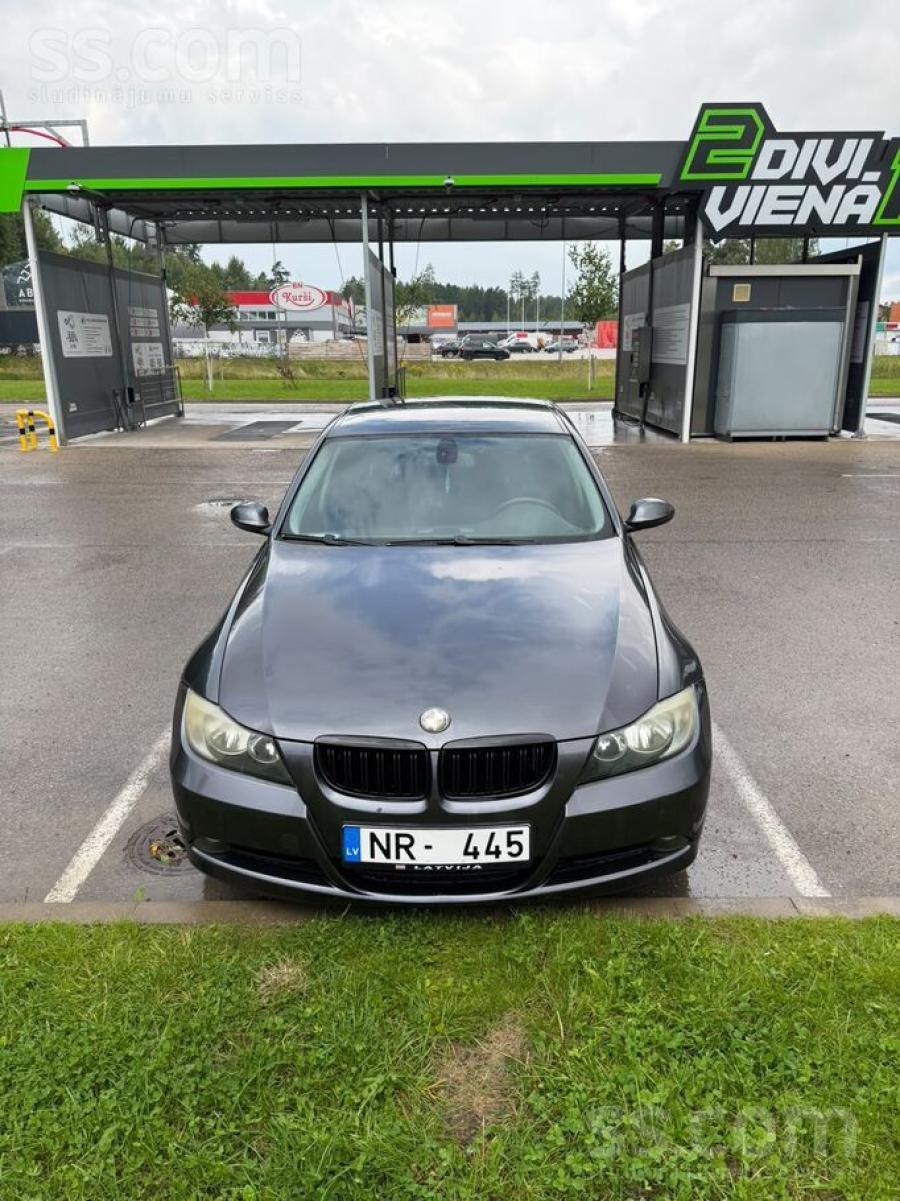 Grey BMW 320 2006 in Valmiera, with an engine capacity of 2.00 L and mileage of 298 thousand km for 3200 €, photo 1 on AUTOMOTO.COM.LV