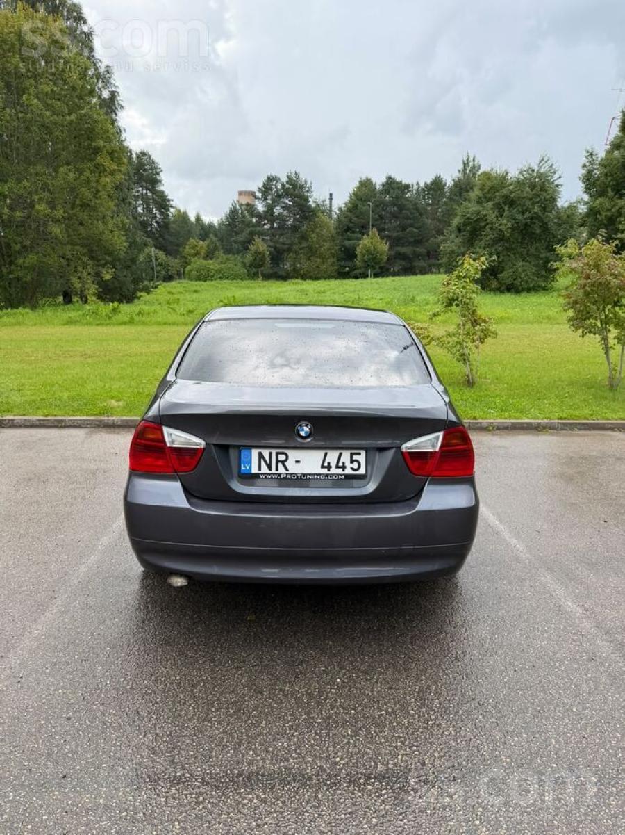 Grey BMW 320 2006 in Valmiera, with an engine capacity of 2.00 L and mileage of 298 thousand km for 3200 €, photo 3 on AUTOMOTO.COM.LV