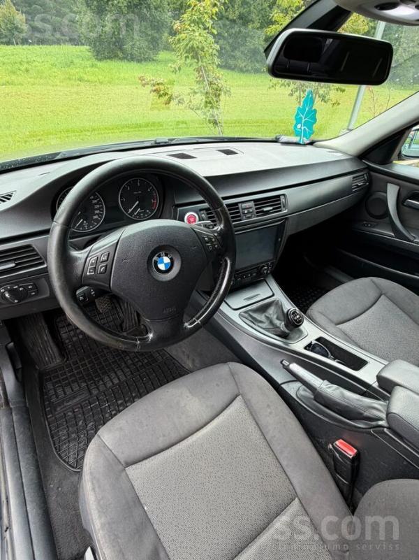 Pelēks BMW 320 2006 Valmiera, ar dzinēja tilpumu 2.00 L un nobraukumu 298 tūkst. km par 3200 €, foto 8 vietnē AUTOMOTO.COM.LV
