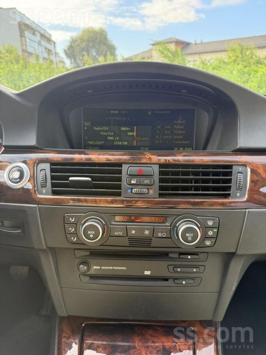 Pelēks BMW 320 2006 Tukums, ar dzinēja tilpumu 2.00 L un nobraukumu 410 tūkst. km par 3499 €, foto 12 vietnē AUTOMOTO.COM.LV