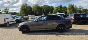 Pelēks BMW 320 2006 Valmiera, ar dzinēja tilpumu 2.00 L un nobraukumu 399 tūkst. km par 2600 €, foto 6 vietnē AUTOMOTO.COM.LV