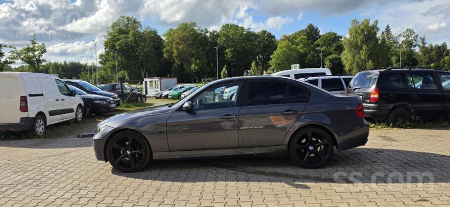 Pelēks BMW 320 2006 Valmiera, ar dzinēja tilpumu 2.00 L un nobraukumu 399 tūkst. km par 2600 €, foto 6 vietnē AUTOMOTO.COM.LV