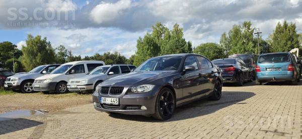 BMW 320 2006 Valmiera vietnÄ PelÄks BMW 320 2006 Valmiera, ar dzinÄja tilpumu 2.00 L un nobraukumu 399 tÅ«kst. km par 2600 ā¬, foto 7 vietnÄ AUTOMOTO.COM.LV