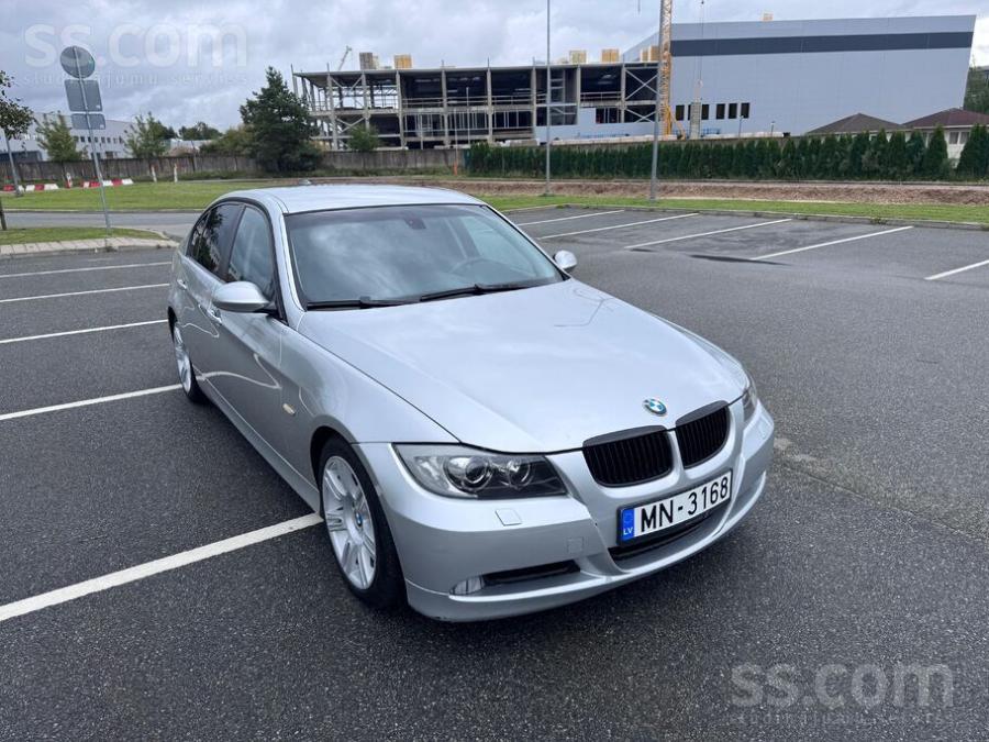 Grey BMW 320 2006 in Riga, with an engine capacity of 2.00 L and mileage of 306 thousand km for 5400 €, photo 3 on AUTOMOTO.COM.LV