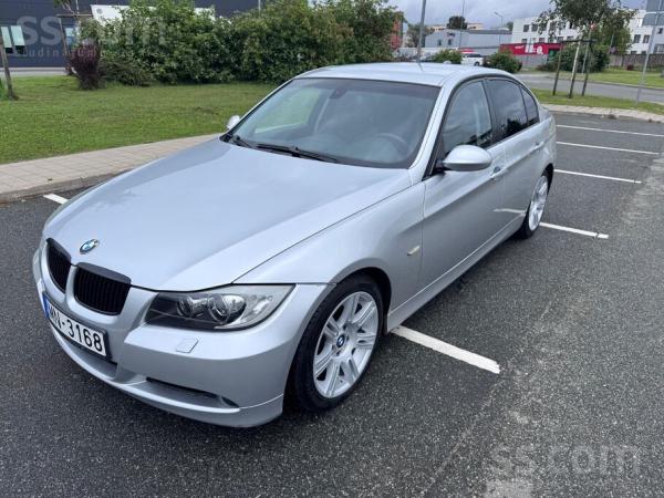 Grey BMW 320 2006 in Riga, with an engine capacity of 2.00 L and mileage of 306 thousand km for 5400 €, photo 4 on AUTOMOTO.COM.LV