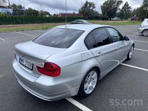 Grey BMW 320 2006 in Riga, with an engine capacity of 2.00 L and mileage of 306 thousand km for 5400 €, photo 6 on AUTOMOTO.COM.LV