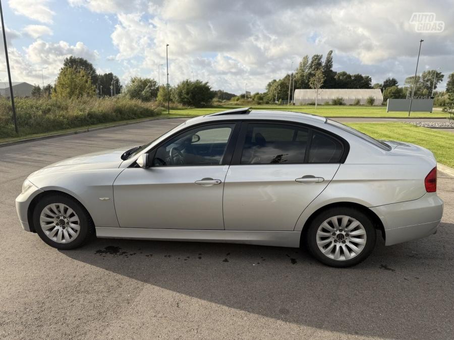 Pelēks BMW 320 2006 Klaipėda, ar dzinēja tilpumu 2.00 L un nobraukumu 450 tūkst. km par 2450 €, foto 9 vietnē AUTOMOTO.COM.LV