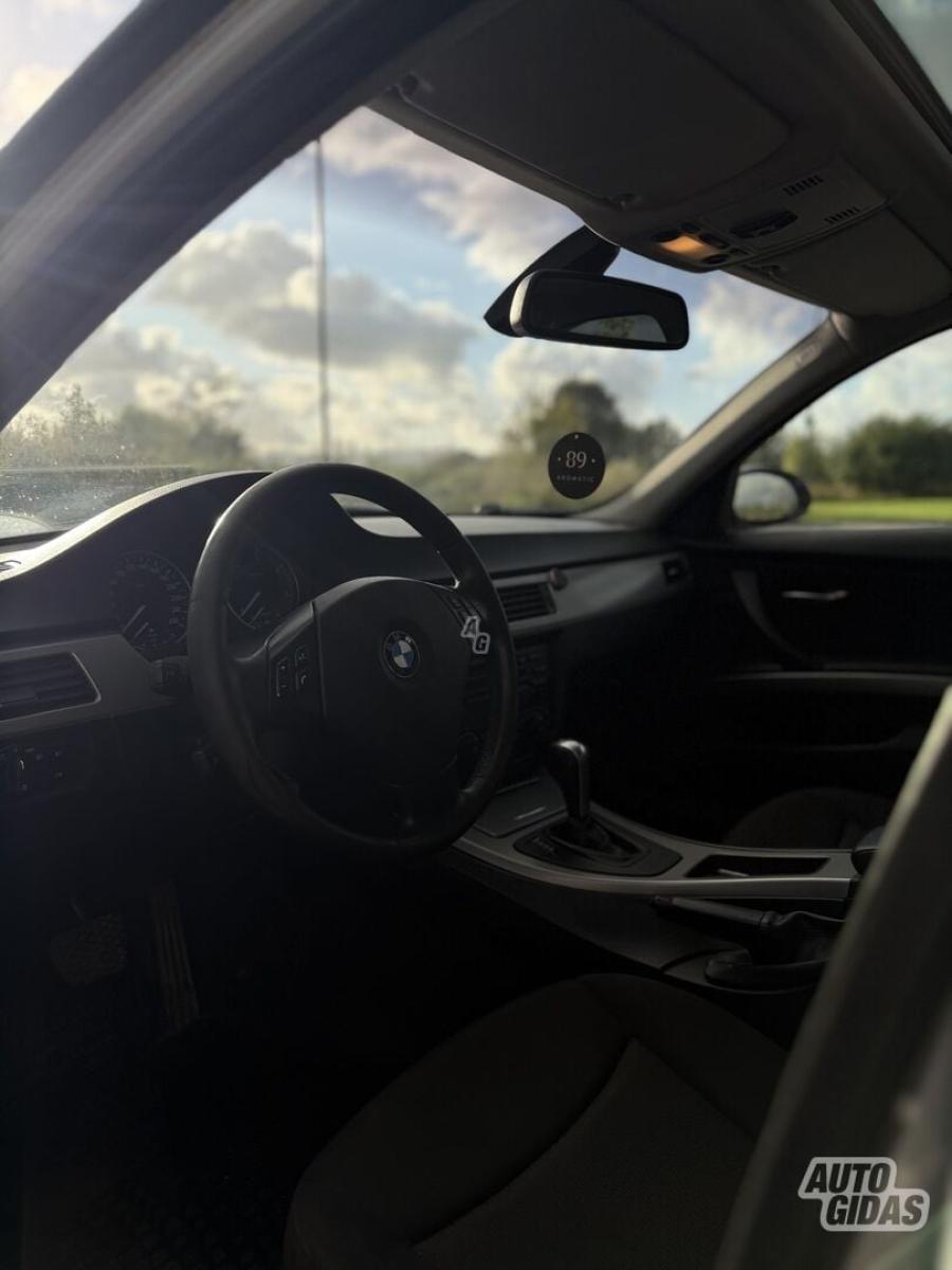 Pelēks BMW 320 2006 Klaipėda, ar dzinēja tilpumu 2.00 L un nobraukumu 450 tūkst. km par 2450 €, foto 10 vietnē AUTOMOTO.COM.LV