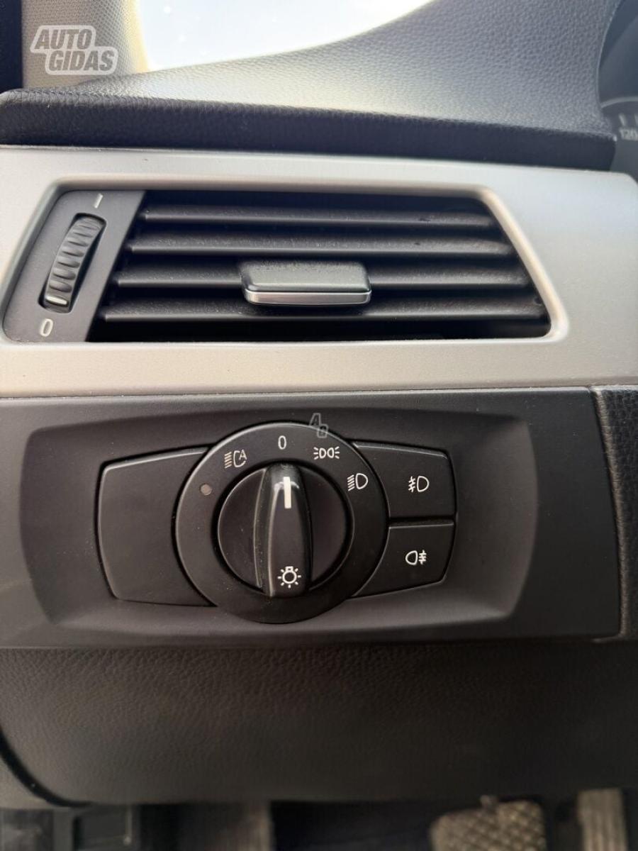 Pelēks BMW 320 2006 Klaipėda, ar dzinēja tilpumu 2.00 L un nobraukumu 450 tūkst. km par 2450 €, foto 11 vietnē AUTOMOTO.COM.LV