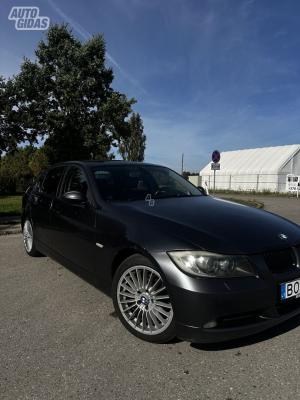 Grey BMW 320 2006 in Kaunas, with an engine capacity of 2.00 L and mileage of 317 thousand km for 3000 €, photo 4 on AUTOMOTO.COM.LV