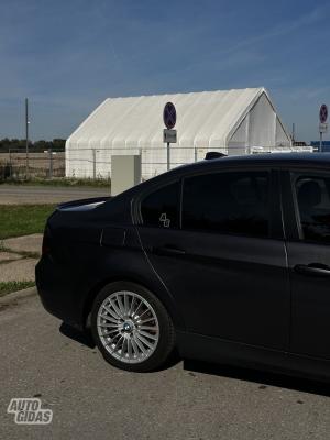 Grey BMW 320 2006 in Kaunas, with an engine capacity of 2.00 L and mileage of 317 thousand km for 3000 €, photo 5 on AUTOMOTO.COM.LV