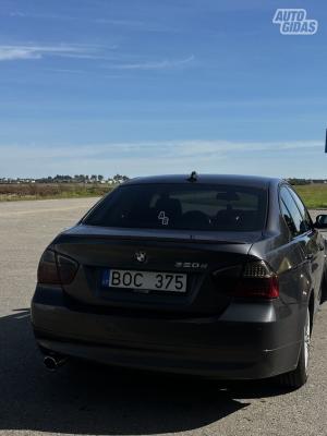 Grey BMW 320 2006 in Kaunas, with an engine capacity of 2.00 L and mileage of 317 thousand km for 3000 €, photo 6 on AUTOMOTO.COM.LV