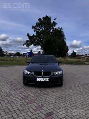 Grey BMW 320 2006 in Valmiera, with an engine capacity of 2.00 L and mileage of 307 thousand km for 4000 €, photo 3 on AUTOMOTO.COM.LV