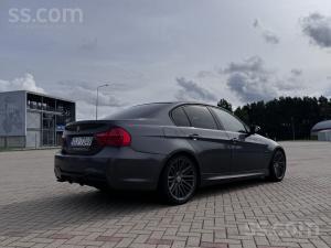 Grey BMW 320 2006 in Valmiera, with an engine capacity of 2.00 L and mileage of 307 thousand km for 4000 €, photo 5 on AUTOMOTO.COM.LV