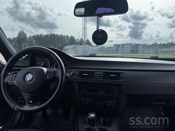 Pelēks BMW 320 2006 Valmiera, ar dzinēja tilpumu 2.00 L un nobraukumu 307 tūkst. km par 4000 €, foto 7 vietnē AUTOMOTO.COM.LV