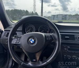 Grey BMW 320 2006 in Valmiera, with an engine capacity of 2.00 L and mileage of 307 thousand km for 4000 €, photo 8 on AUTOMOTO.COM.LV