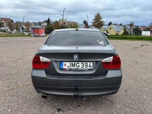 Pelēks BMW 320 2006 Alīta, ar dzinēja tilpumu 2.00 L un nobraukumu 375 tūkst. km par 3000 €, foto 3 vietnē AUTOMOTO.COM.LV
