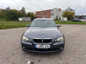 Pelēks BMW 320 2006 Alīta, ar dzinēja tilpumu 2.00 L un nobraukumu 375 tūkst. km par 3000 €, foto 5 vietnē AUTOMOTO.COM.LV