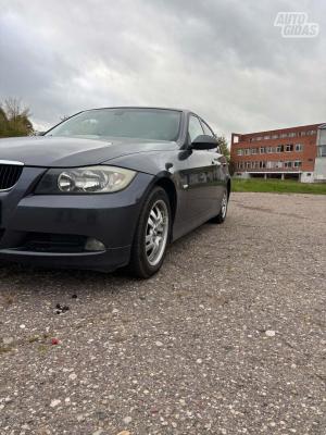 Pelēks BMW 320 2006 Alīta, ar dzinēja tilpumu 2.00 L un nobraukumu 375 tūkst. km par 3000 €, foto 9 vietnē AUTOMOTO.COM.LV