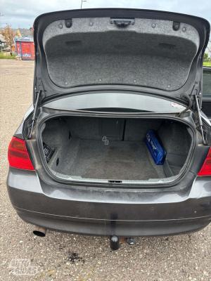 Pelēks BMW 320 2006 Alīta, ar dzinēja tilpumu 2.00 L un nobraukumu 375 tūkst. km par 3000 €, foto 10 vietnē AUTOMOTO.COM.LV