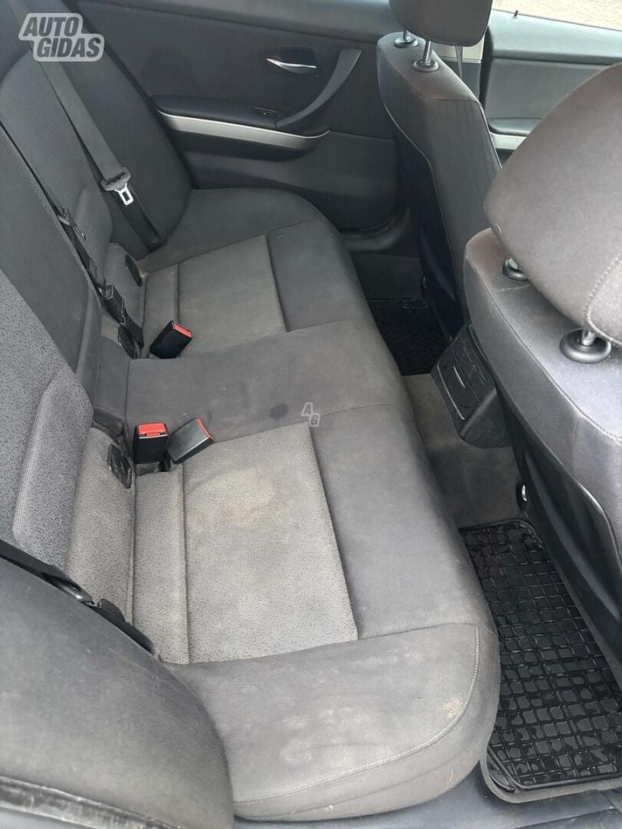 Pelēks BMW 320 2006 Alīta, ar dzinēja tilpumu 2.00 L un nobraukumu 375 tūkst. km par 3000 €, foto 11 vietnē AUTOMOTO.COM.LV