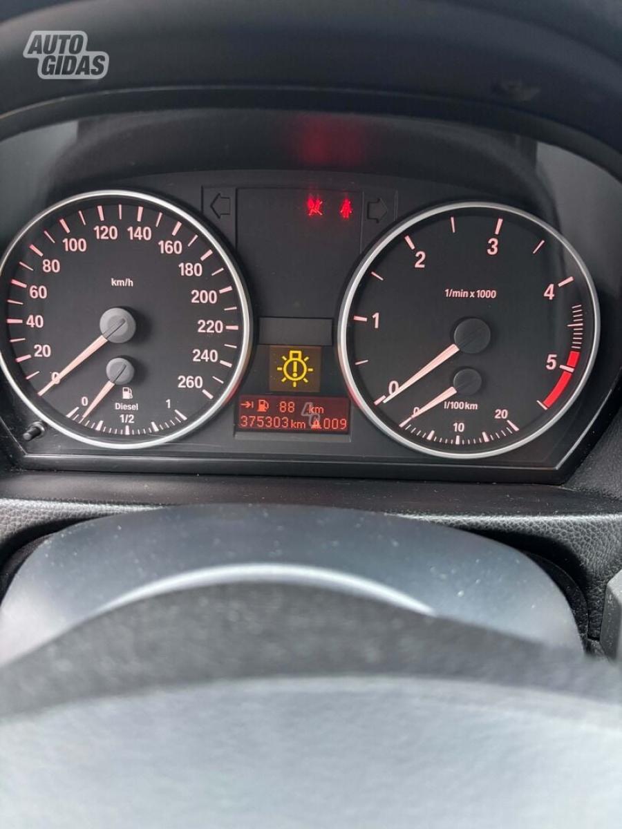 Pelēks BMW 320 2006 Alīta, ar dzinēja tilpumu 2.00 L un nobraukumu 375 tūkst. km par 3000 €, foto 12 vietnē AUTOMOTO.COM.LV