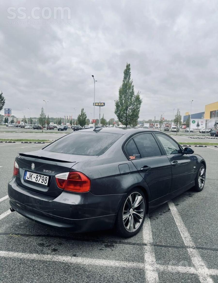 Pelēks BMW 320 2006 Rīga, ar dzinēja tilpumu 2.00 L un nobraukumu 319 tūkst. km par 3700 €, foto 4 vietnē AUTOMOTO.COM.LV