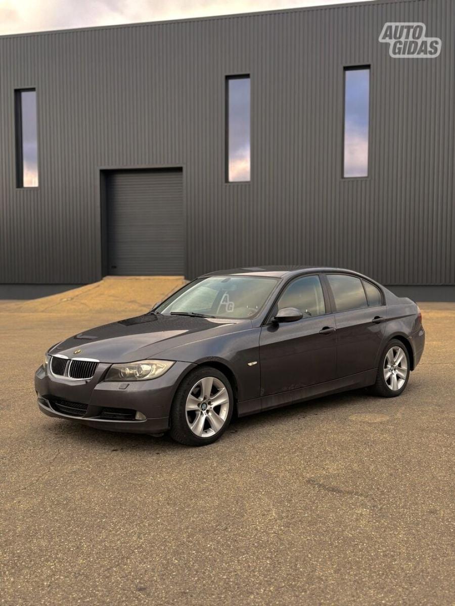 Grey BMW 320 2006 in Mazeikiai, with an engine capacity of 2.00 L and mileage of 352 thousand km for 1850 €, photo 1 on AUTOMOTO.COM.LV