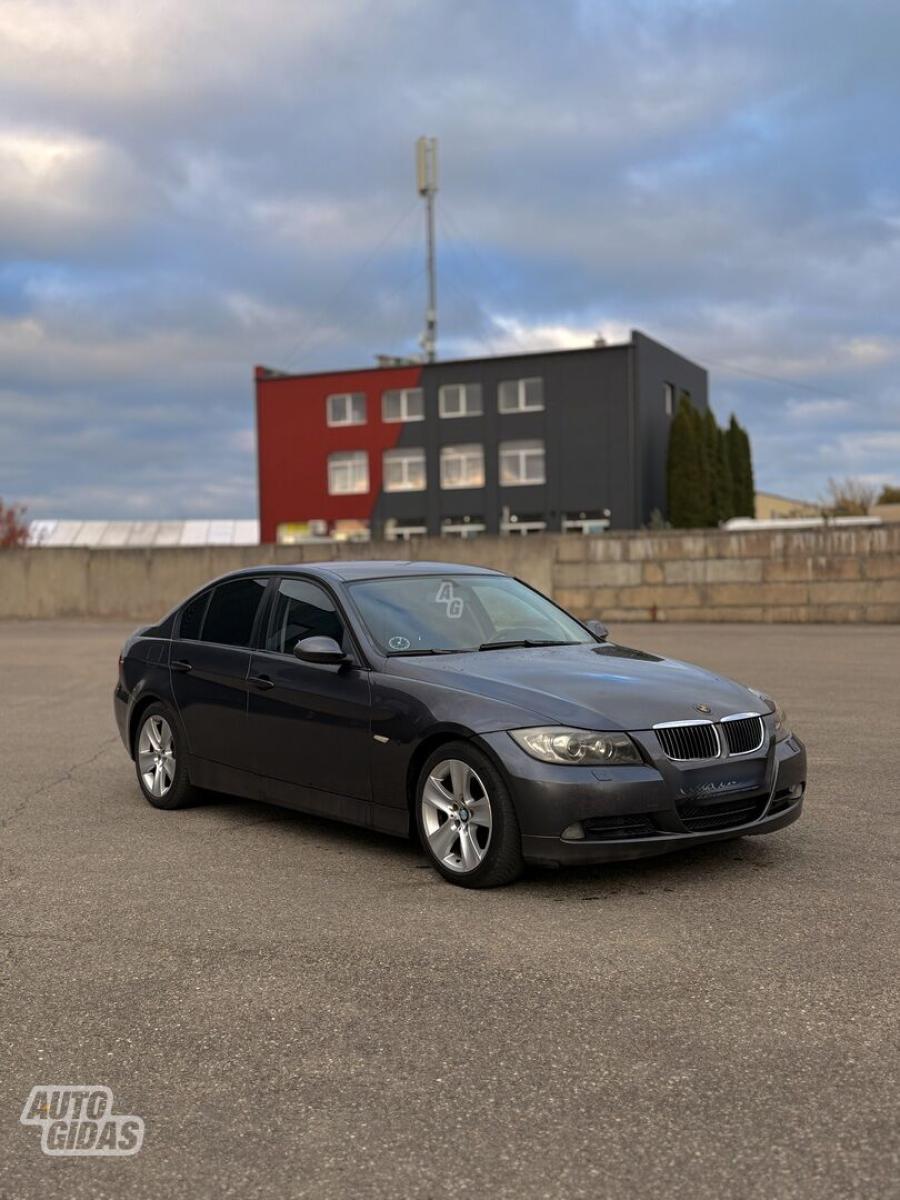 Grey BMW 320 2006 in Mazeikiai, with an engine capacity of 2.00 L and mileage of 352 thousand km for 1850 €, photo 5 on AUTOMOTO.COM.LV