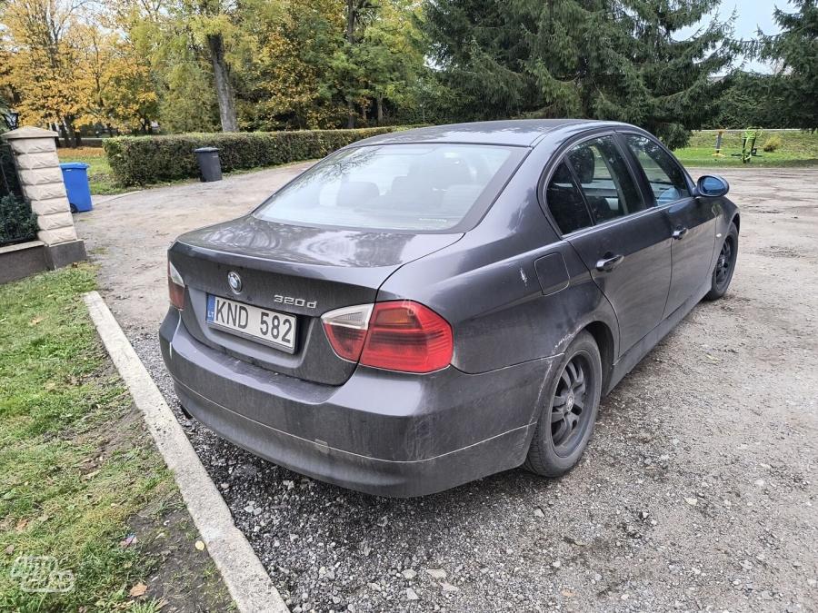 Pelēks BMW 320 2006 Marijampole, ar dzinēja tilpumu 2.00 L un nobraukumu 338 tūkst. km par 1800 €, foto 4 vietnē AUTOMOTO.COM.LV