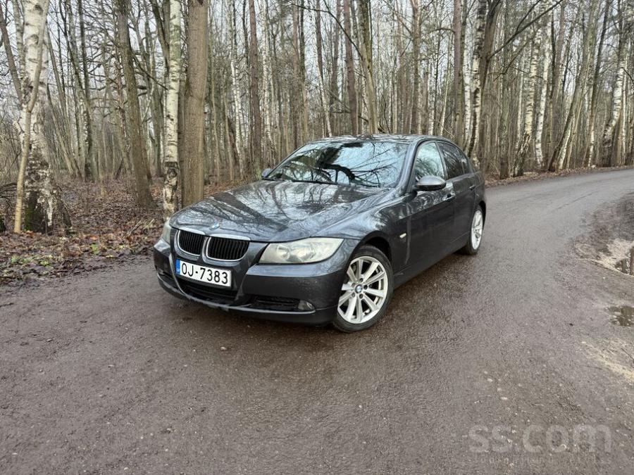 Grey BMW 320 2007 in Riga, with an engine capacity of 2.00 L and mileage of 313 thousand km for 4000 €, photo 1 on AUTOMOTO.COM.LV