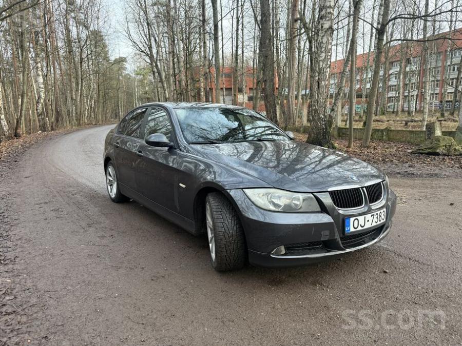 Grey BMW 320 2007 in Riga, with an engine capacity of 2.00 L and mileage of 313 thousand km for 4000 €, photo 2 on AUTOMOTO.COM.LV