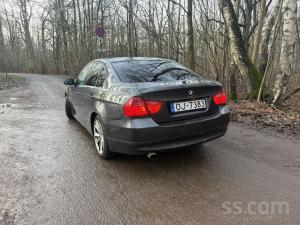 Grey BMW 320 2007 in Riga, with an engine capacity of 2.00 L and mileage of 313 thousand km for 4000 €, photo 3 on AUTOMOTO.COM.LV