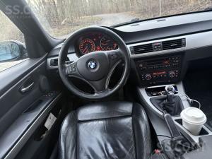 Grey BMW 320 2007 in Riga, with an engine capacity of 2.00 L and mileage of 313 thousand km for 4000 €, photo 5 on AUTOMOTO.COM.LV