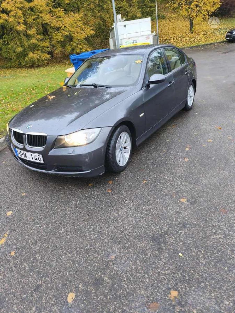Pelēks BMW 320 2007 Kauņa, ar dzinēja tilpumu 2.00 L un nobraukumu 262 tūkst. km par 2380 €, foto 1 vietnē AUTOMOTO.COM.LV