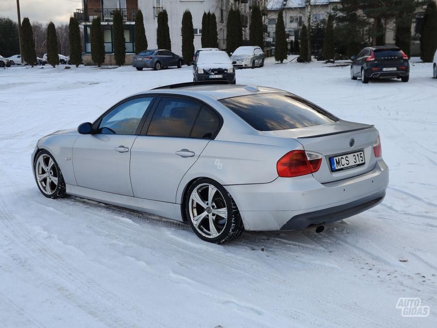 Grey BMW 320 2007 in Vilnius, with an engine capacity of 2.00 L and mileage of 392 thousand km for 2250 €, photo 3 on AUTOMOTO.COM.LV