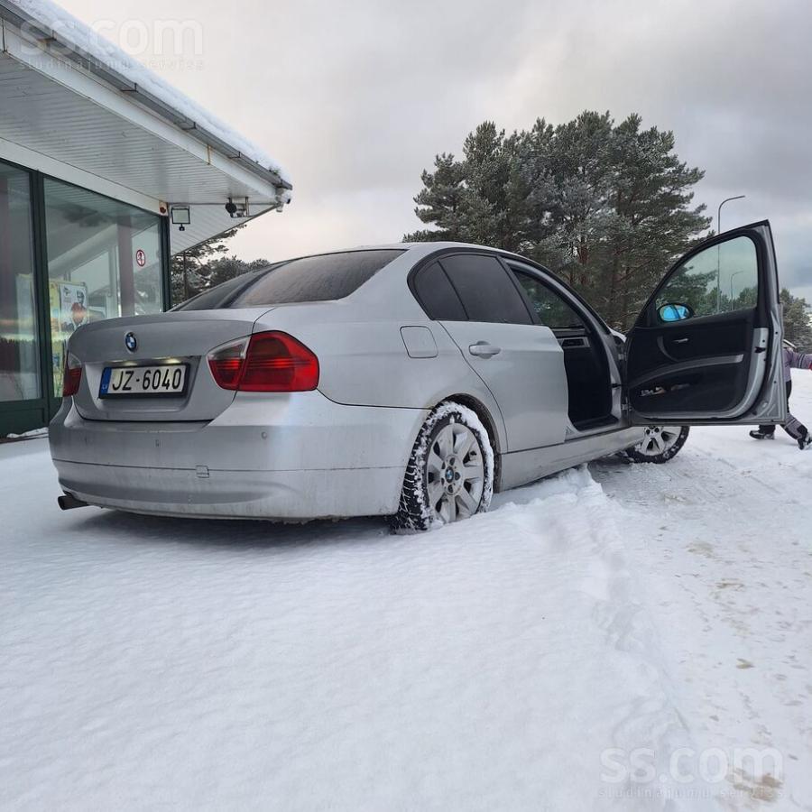 Grey BMW 320 2007 in Ventspils, with an engine capacity of 2.00 L and mileage of 432 thousand km for 2600 €, photo 1 on AUTOMOTO.COM.LV
