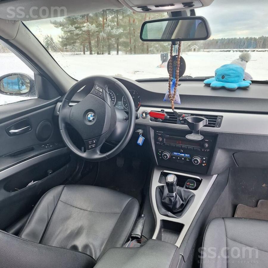 Grey BMW 320 2007 in Ventspils, with an engine capacity of 2.00 L and mileage of 432 thousand km for 2600 €, photo 2 on AUTOMOTO.COM.LV
