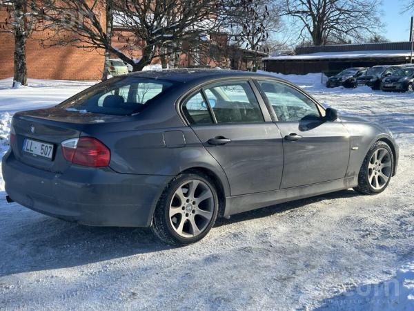 Pelēks BMW 320 2007 Liepāja, ar dzinēja tilpumu 2.00 L un nobraukumu 320 tūkst. km par 3500 €, foto 9 vietnē AUTOMOTO.COM.LV