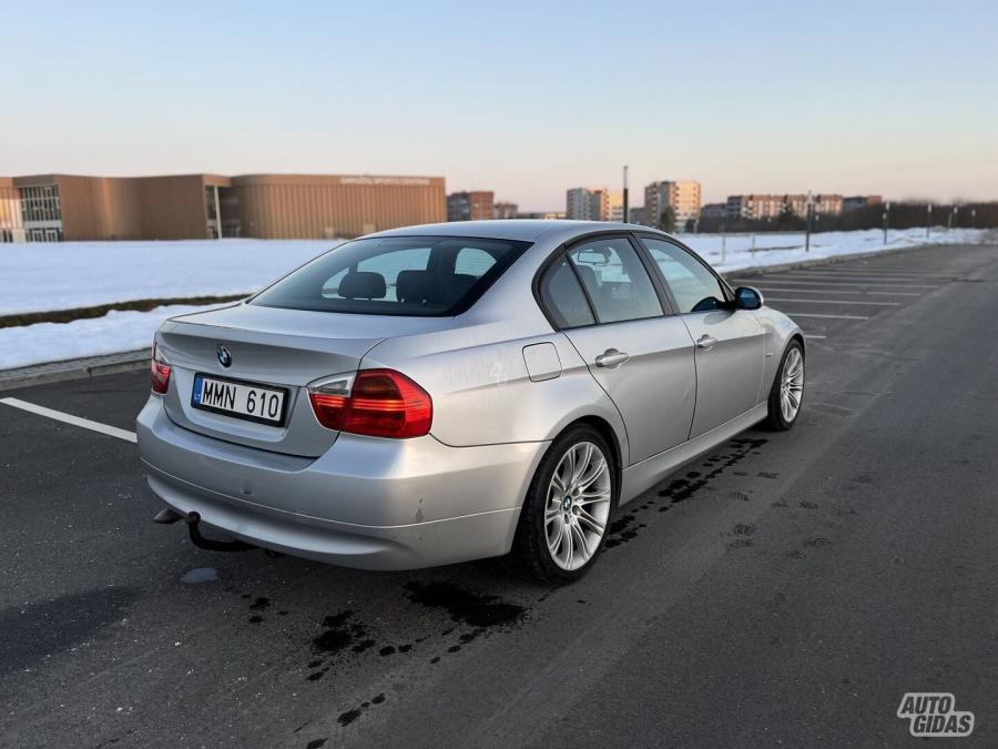 Pelēks BMW 320 2007 Klaipėda, ar dzinēja tilpumu 2.00 L un nobraukumu 318 tūkst. km par 2000 €, foto 6 vietnē AUTOMOTO.COM.LV